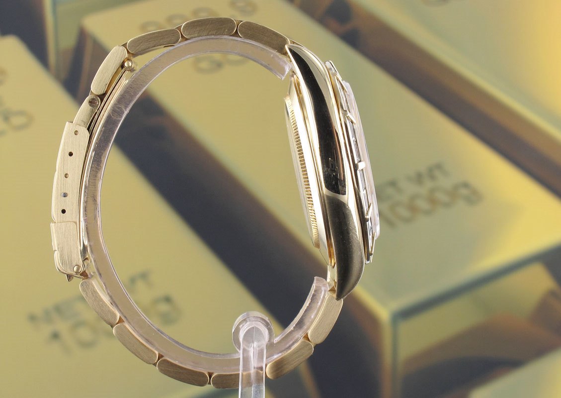 Watch Guru - Rolex - Daytona